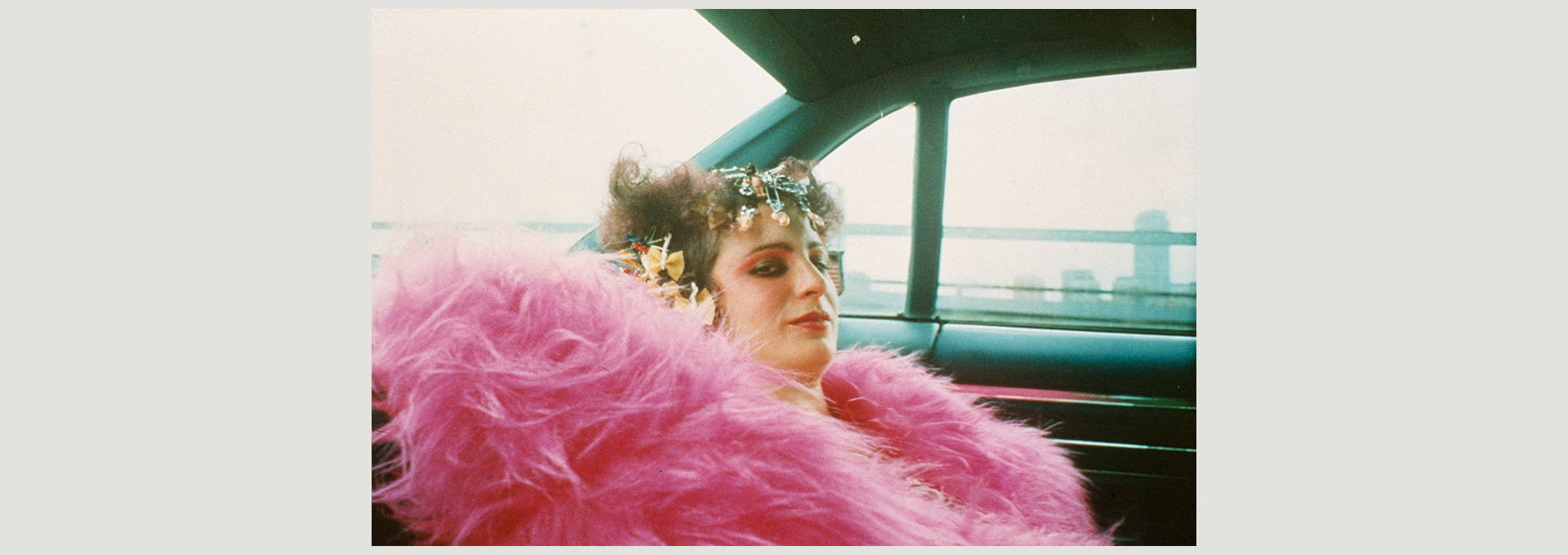 ΠΡΕΜΙΕΡΑ ΤΗΣ ΠΟΛΥΒΡΑΒΕΥΜΕΝΗΣ ΤΑΙΝΙΑΣ TΗΣ NAN GOLDIN: ΟΛΗ Η ΟΜΟΡΦΙΑ ΚΑΙ ...